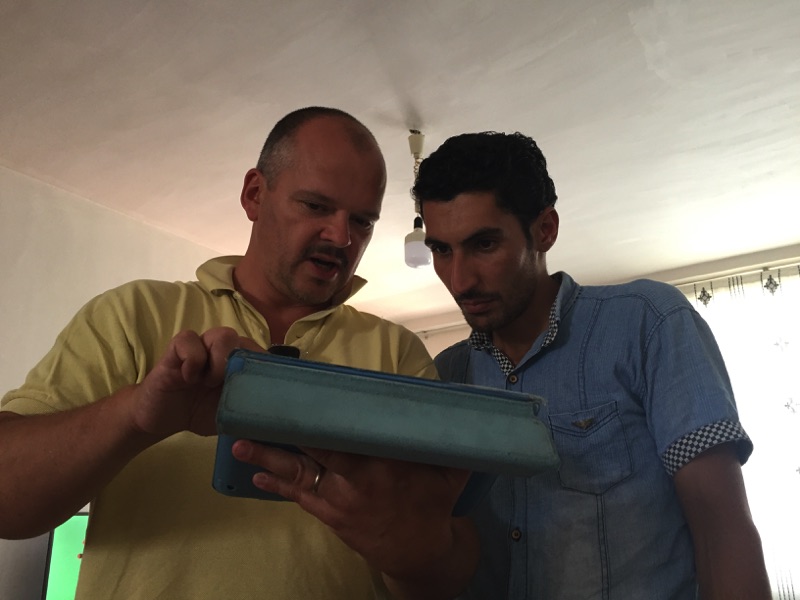 Iran cell phone 14 – Coqs of the World